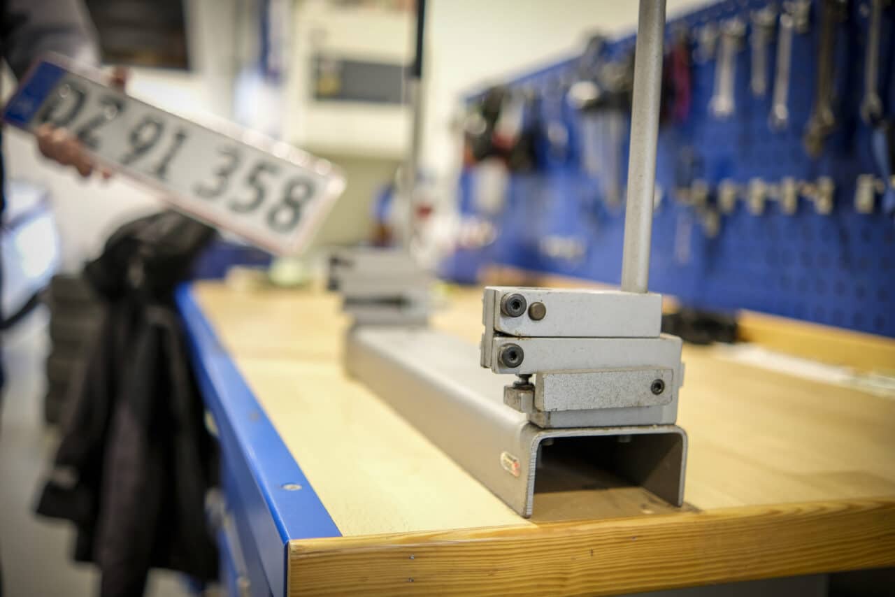 Nummerpladeekspedition og udlevering - Jørgen Hansen Biler